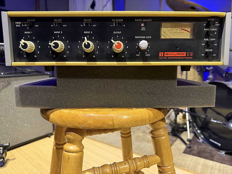 Shure SE30 - Gated Compressor / Mixer | Reverb