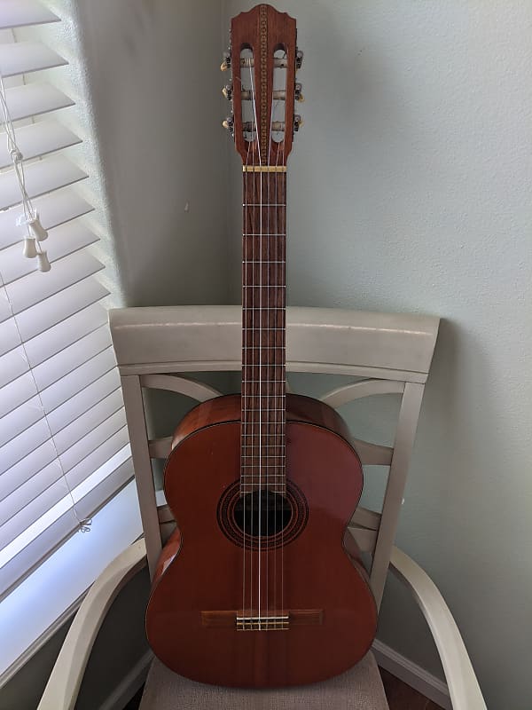 Suzuki 1971 Classical Guitar | Reverb