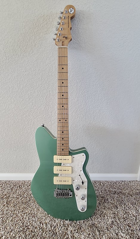 Reverend Jetstream 390 Roasted Maple Neck Metallic Alpine | Reverb