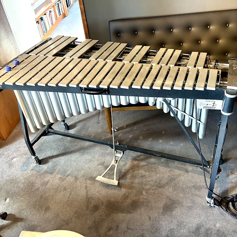 Musser M-55 Pro Vibe Vibraphone PLUS Beiner Cases Bag Set | Reverb