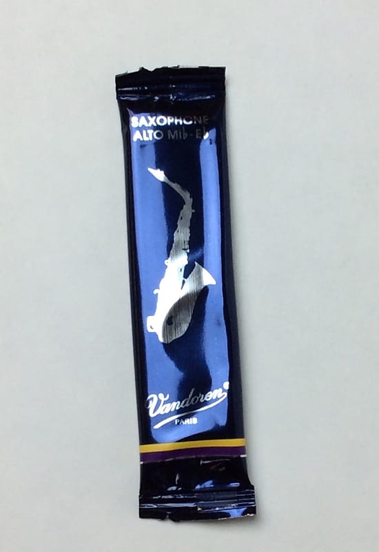 Vandoren - Traditional Eb Alto Saxophone Reed - Strength 2.0 | Reverb