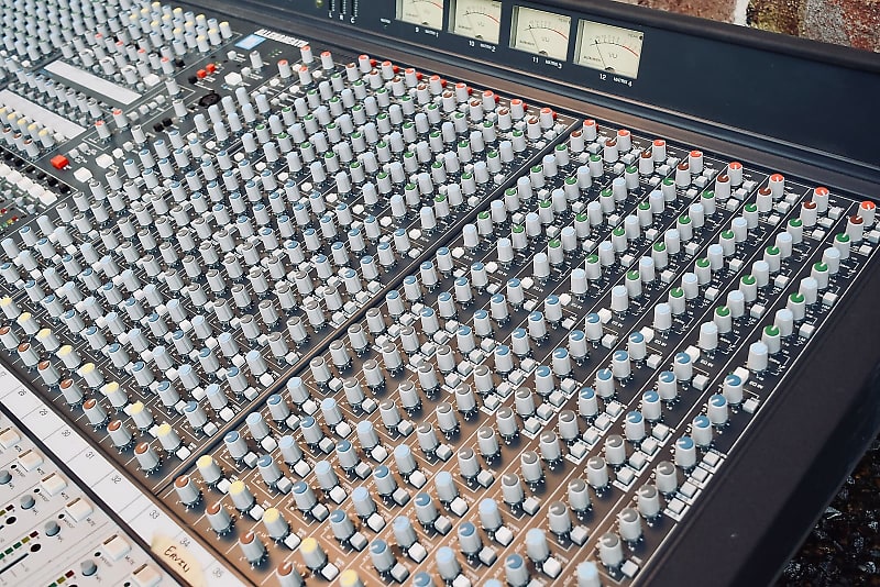 Allen & Heath ML4000 40 channel mixing console in near mint | Reverb