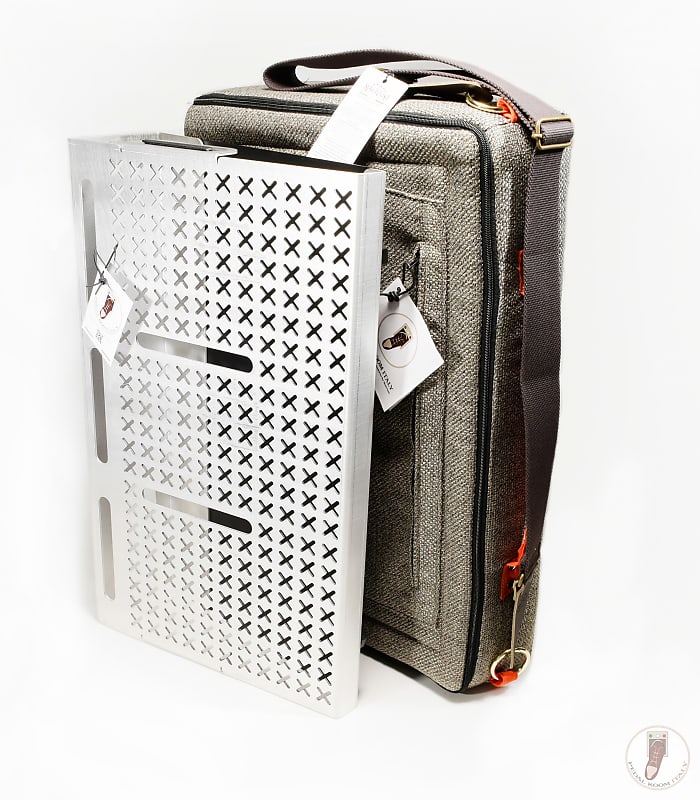Bundle C60 MKII Pedalboard X series Aluminum & PB5 pedalBAG | Reverb