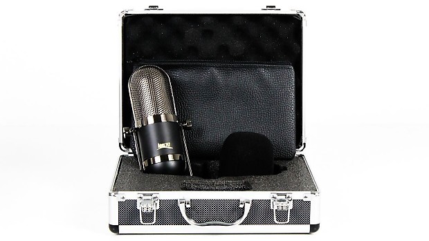 Apex 747 Dynamic Microphone | Reverb