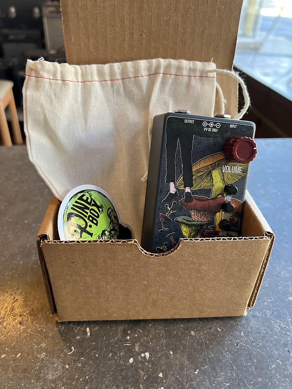 Pine-Box Customs Deep in original box with sticker and baggie | Reverb