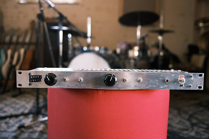 Shure Level-Loc | Reverb UK