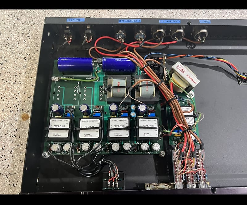 Inward Connections Tree Audio stereo combiner / preamp/re-amp | Reverb