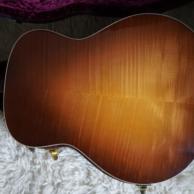 Taylor 618E Custom Special Edition 2023 - Tobacco Burst | Reverb