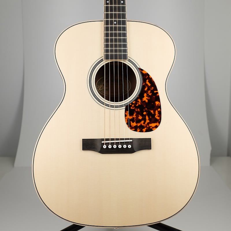 Larrivee OM-03 Walnut Limited Edition | Reverb UK