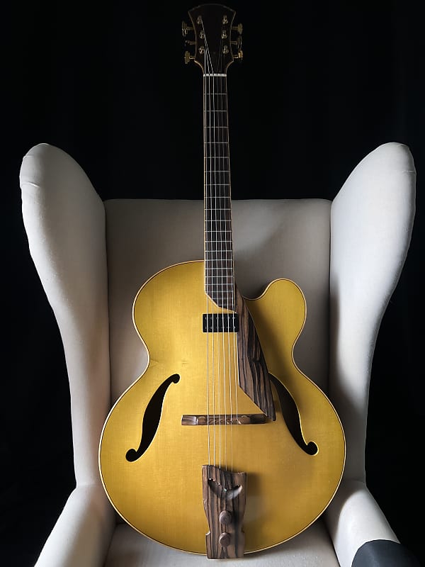 Roger Borys B-420 18" Carved Acoustic Archtop Floating Kent | Reverb