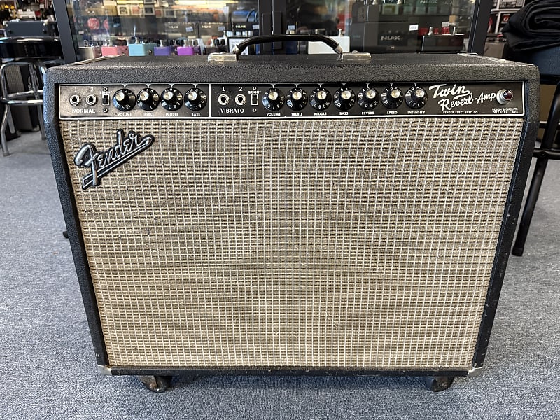Fender Vintage Blackface Twin Reverb 2x12" Guitar | Reverb Canada