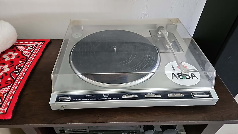 JVC QL-F300 Quartz Locked Fully Automatic Turntable (1983) | Reverb