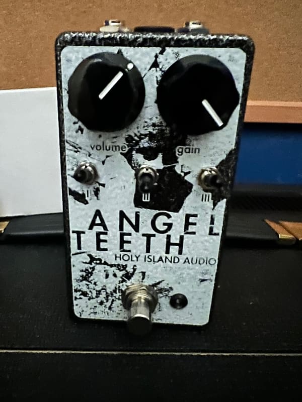 Holy Island Audio Angel Teeth 2023 - black/white | Reverb