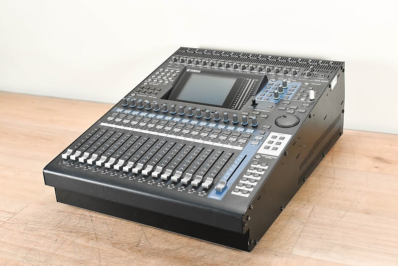 Yamaha DM1000 48-Channel Digital Audio Mixing Console CG00X4J | Reverb