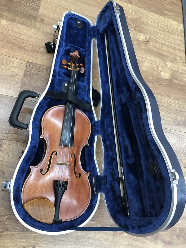 Rudoulf Doetsch Guarneri Violin w/ Crossrock case and carbon | Reverb