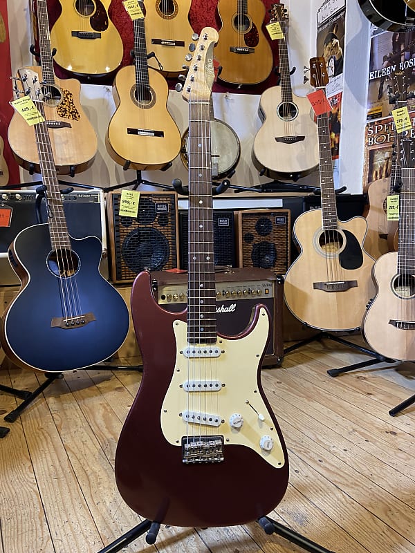 K'Mo California 2024 - webular red | Reverb