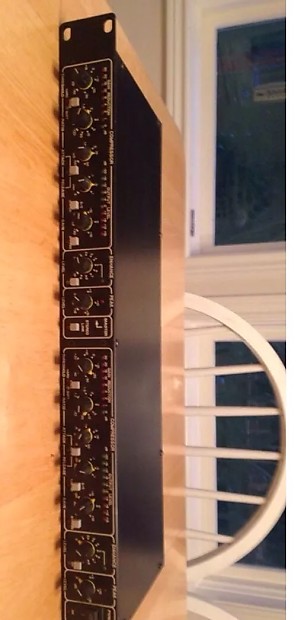 Drawmer DL251 Sterio Spectral Audio Compressor Limiter | Reverb