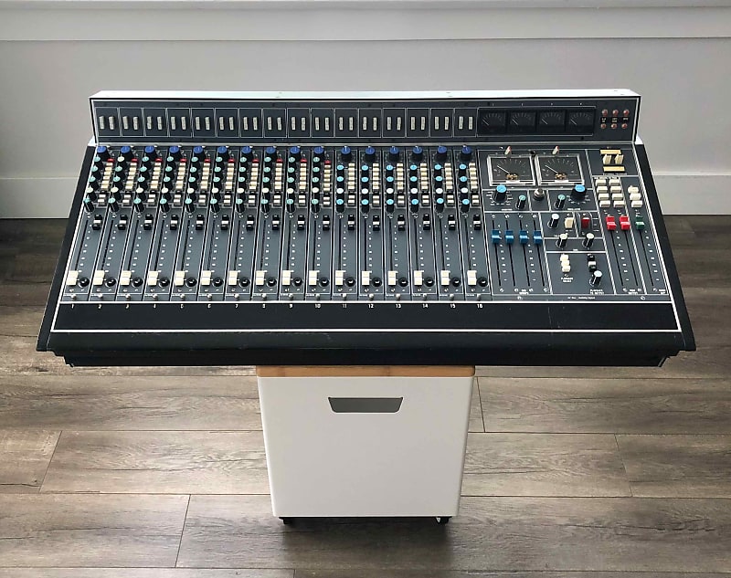 Neve 54 Series 5465 16-Channel Desktop Mixer Console | Reverb