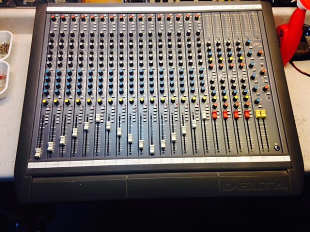 Soundcraft - Delta 200 - 16/6/2 Recording Console | Reverb