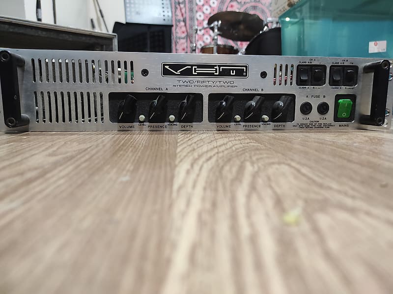 VHT Two/fifty/two - Silver | Reverb