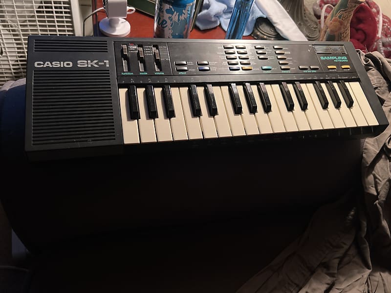 Casio Sk-1 keyboard synth sampler synthesizer | Reverb