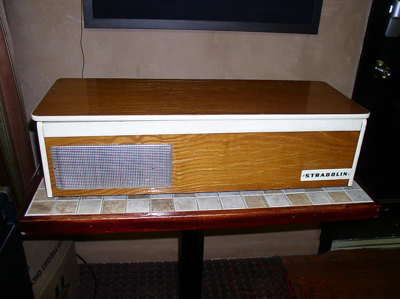 Stradolin Stradolin (Vintage) 40 Deluxe Electric Chord Organ | Reverb