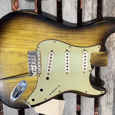 Strat RELIC BODY Reborn Old 2023 - 2 Tone SUNBURST | Reverb