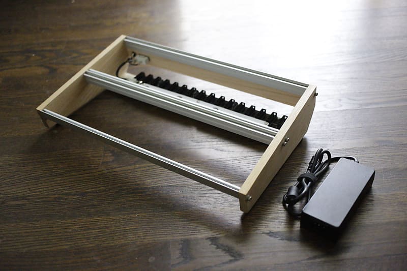 Desktop Eurorack - Eskatonic PSU, 6u/84hp, Z-rails on oak | Reverb