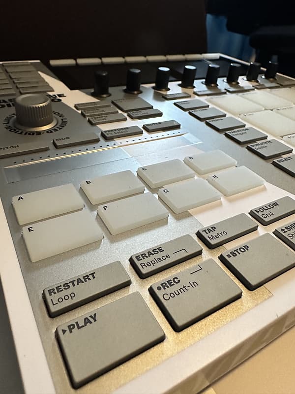 Native instruments Maschine Mk3 Limited Edition - Dinamo | Reverb