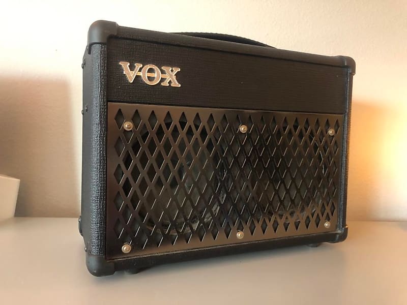 Vox DA10 Combo Amp | Reverb