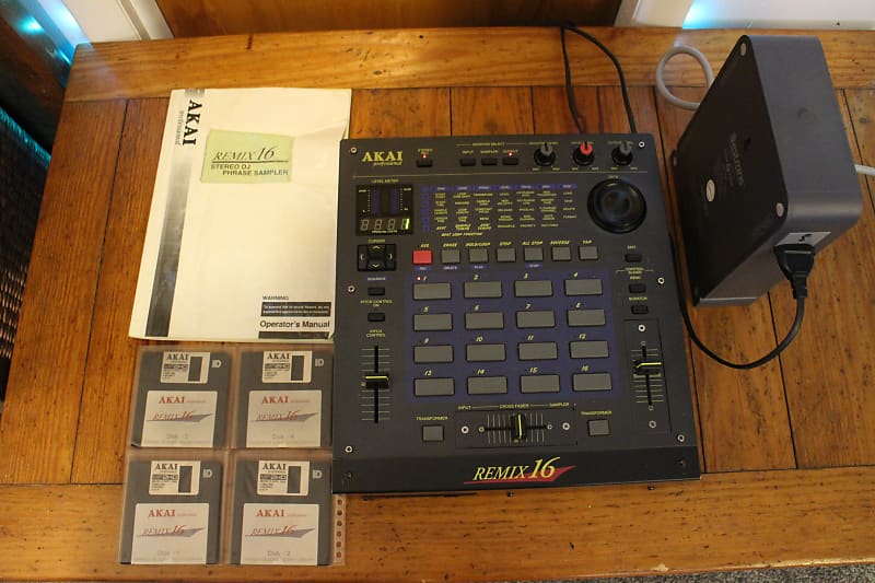 RARE Vintage 1990s AKAI Remix 16 Sampler DJ S20 S2000 88 w/ | Reverb