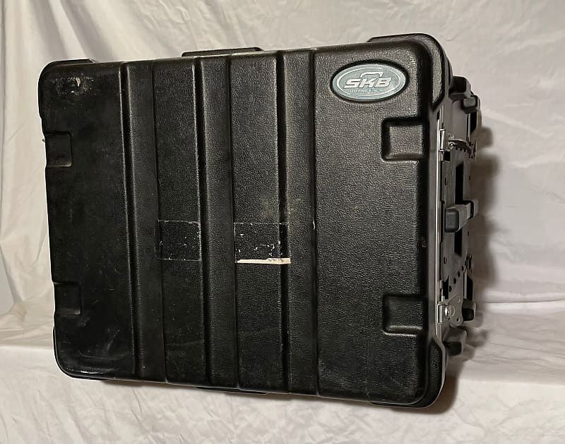 SKB 8 space effects rack 2000's - Black Poly | Reverb