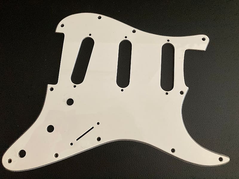 Fender Stratocaster Pickguard 1974 - Original | Reverb