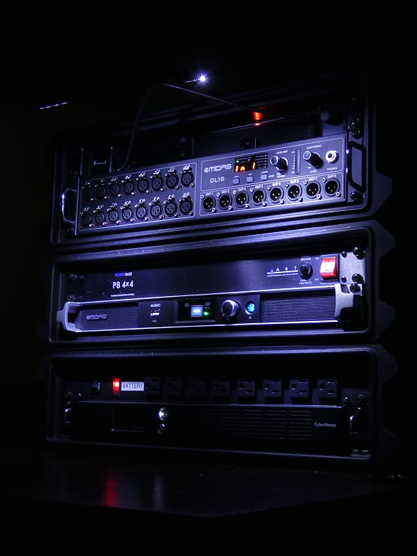 Midas M32C and DL16 racks with UPS | Reverb Canada