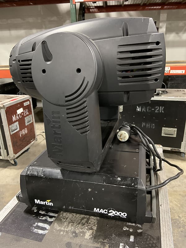 Martin MAC 2000 Profile Pair | Reverb