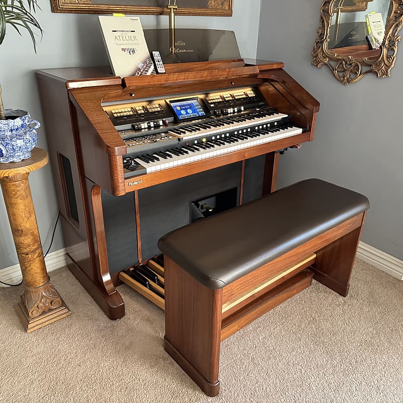 BEST PRICE! Roland Organ AT900 Platinum Excellent Condition | Reverb