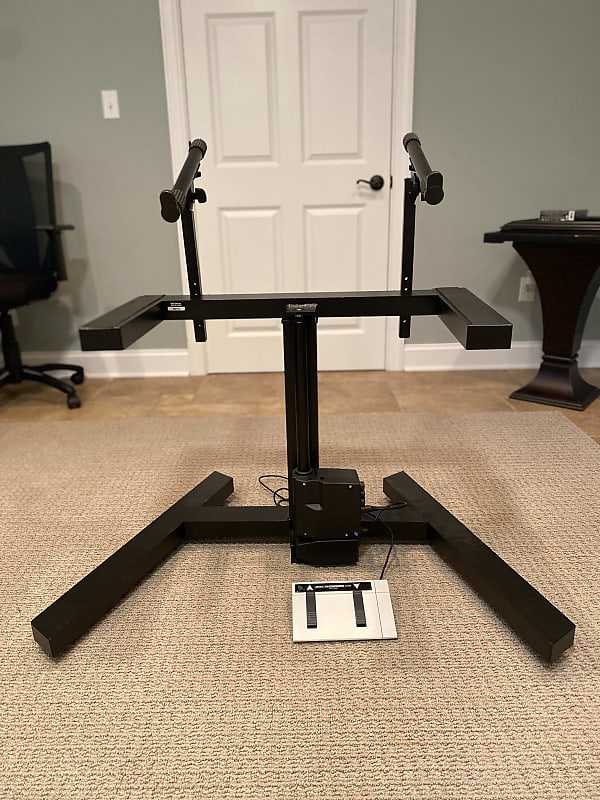 Solid Stand Freedom breakdown stand hydraulic with 2nd Tier | Reverb