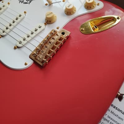 Hank Marvin SIGNED scratchplate Fender Squier | Reverb Italia