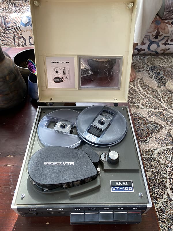Akai VT-100 Vintage Portable VTR Tape Videorecorder - Good | Reverb