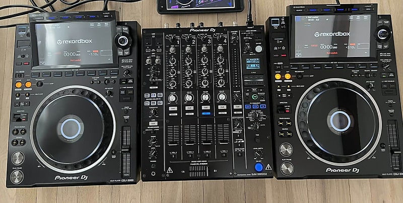 2x Pioneer DJ CDJ-3000 Professional DJ Multi Player | Reverb