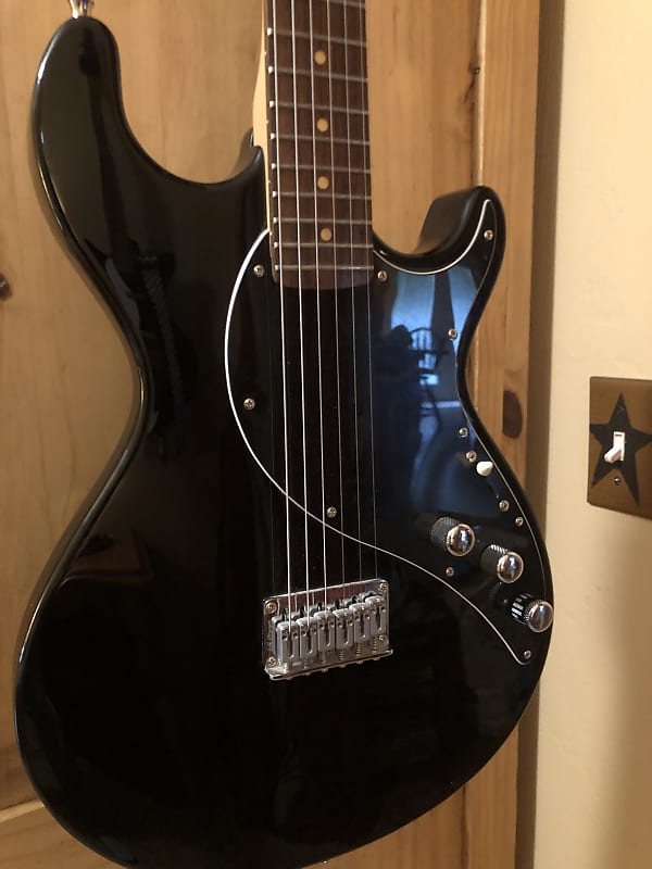 Line 6 Variax 300 2000’s - Blackness | Reverb