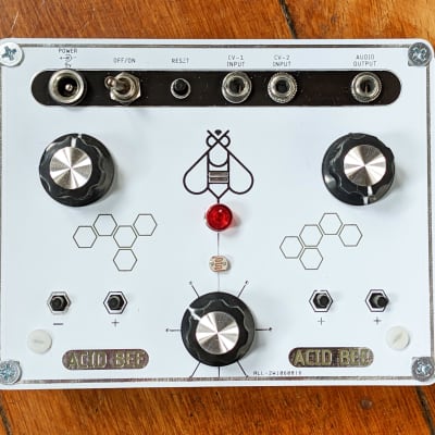 Error Instruments Acid Bee - Experimental Desktop Bassline | Reverb