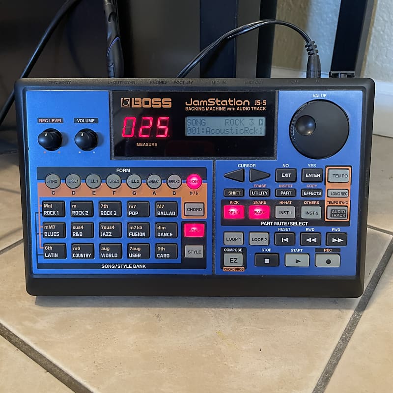 Boss JS-5 Jam Station Multi-Effect Unit | Reverb