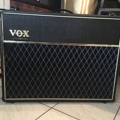 VOX VALVETRONIX AD120VT amplifiers