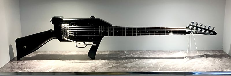 Rare 1980s Hondo M-16 Machine Gun Guitar | Reverb France