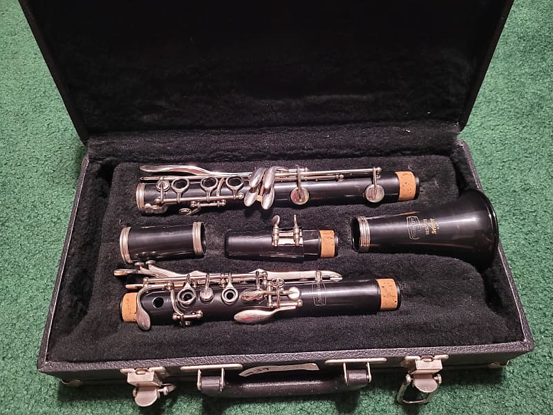 Selmer Bundy - Plastic Clarinet | Reverb
