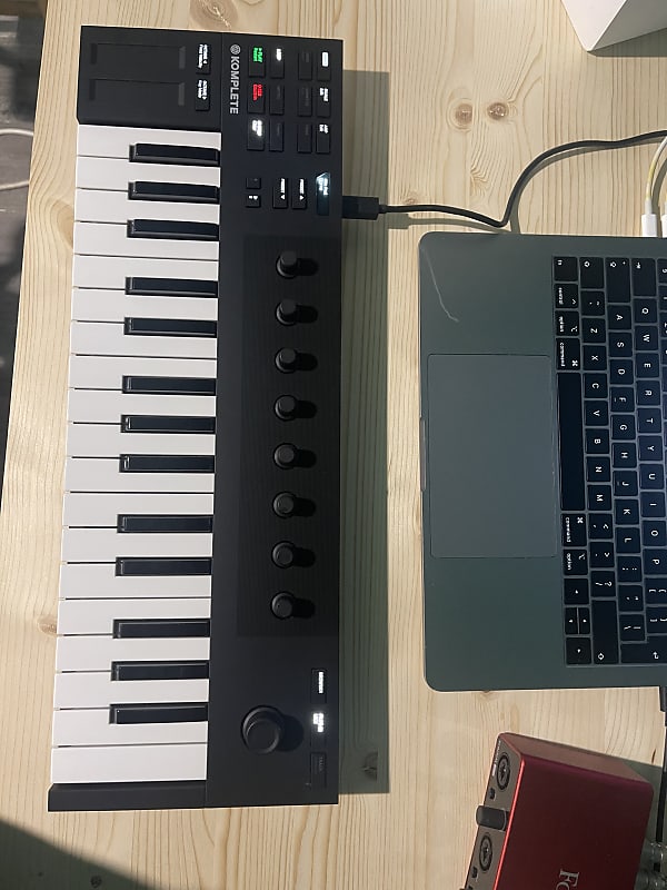 Native Instruments Komplete Kontrol M32 2019 - Black | Reverb UK