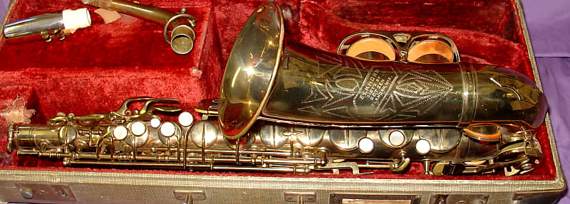 GETZEN Elkhorn model alto saxophone with case and | Reverb Canada