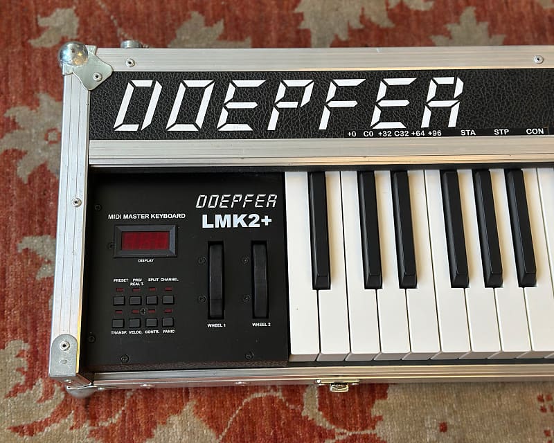 Doepfer LMK2+ MIDI Master Keyboard | Reverb