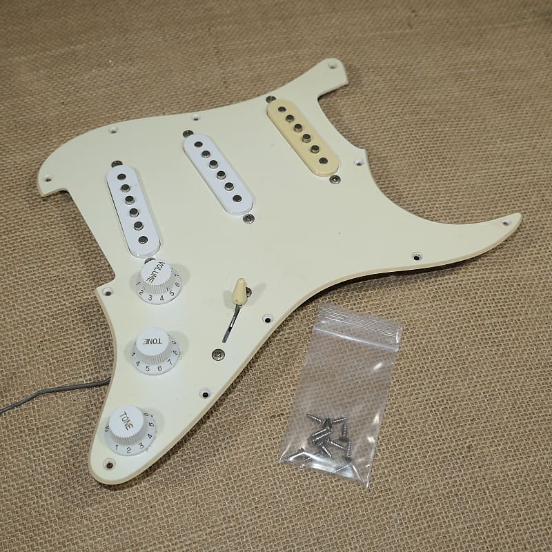 Pickguard Loaded White, Genuine 2005 Squier Strat Affinity - | Reverb